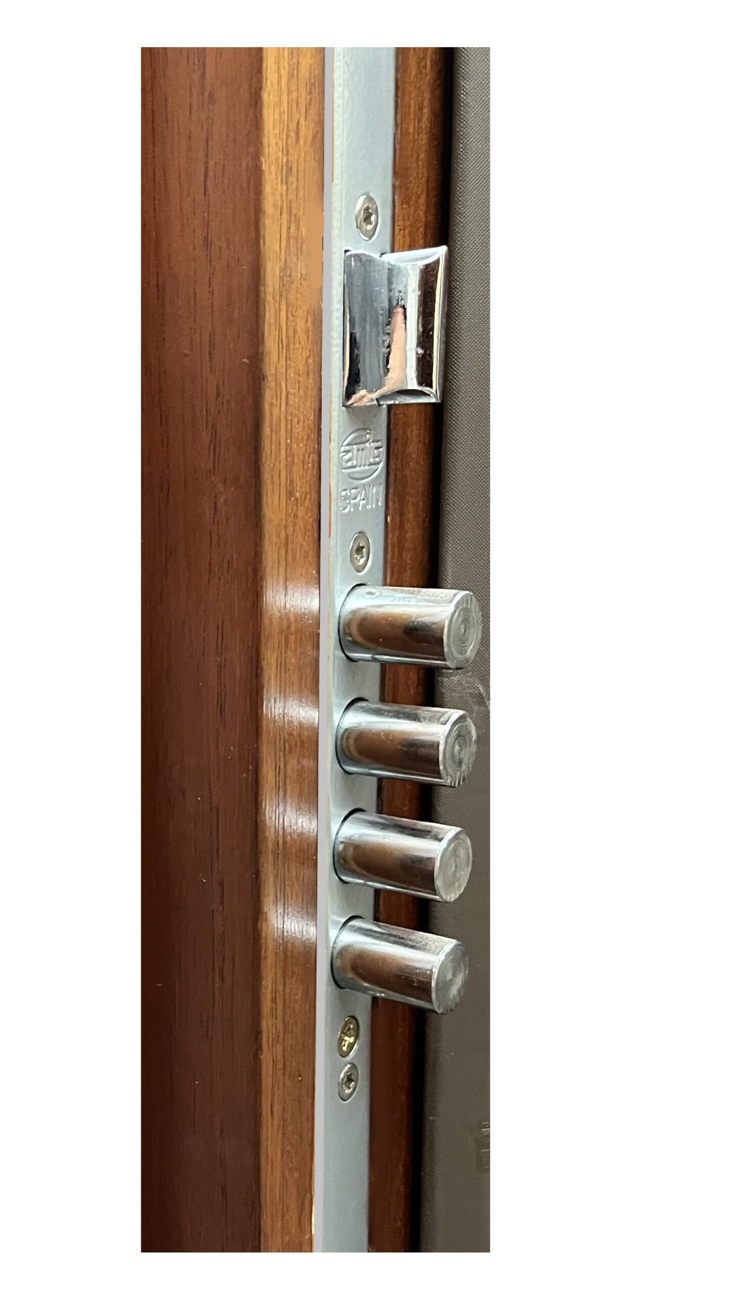 3 POINT LOCKING SYSTEM Bellini Mastercraft 3 POINT LOCKING SYSTEM Bellini Mastercraft